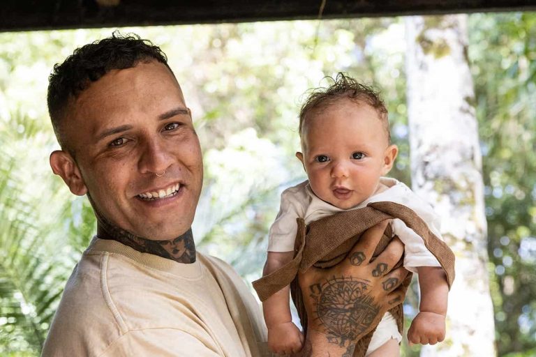 ‘SMS4dads’: Innovative service helps men transition to fatherhood - ANMJ