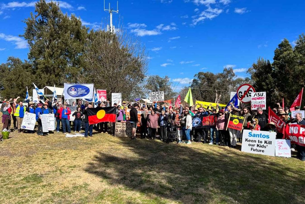 NSW nurses protest against coal seam gas mine plans at Pilliga Forest ...